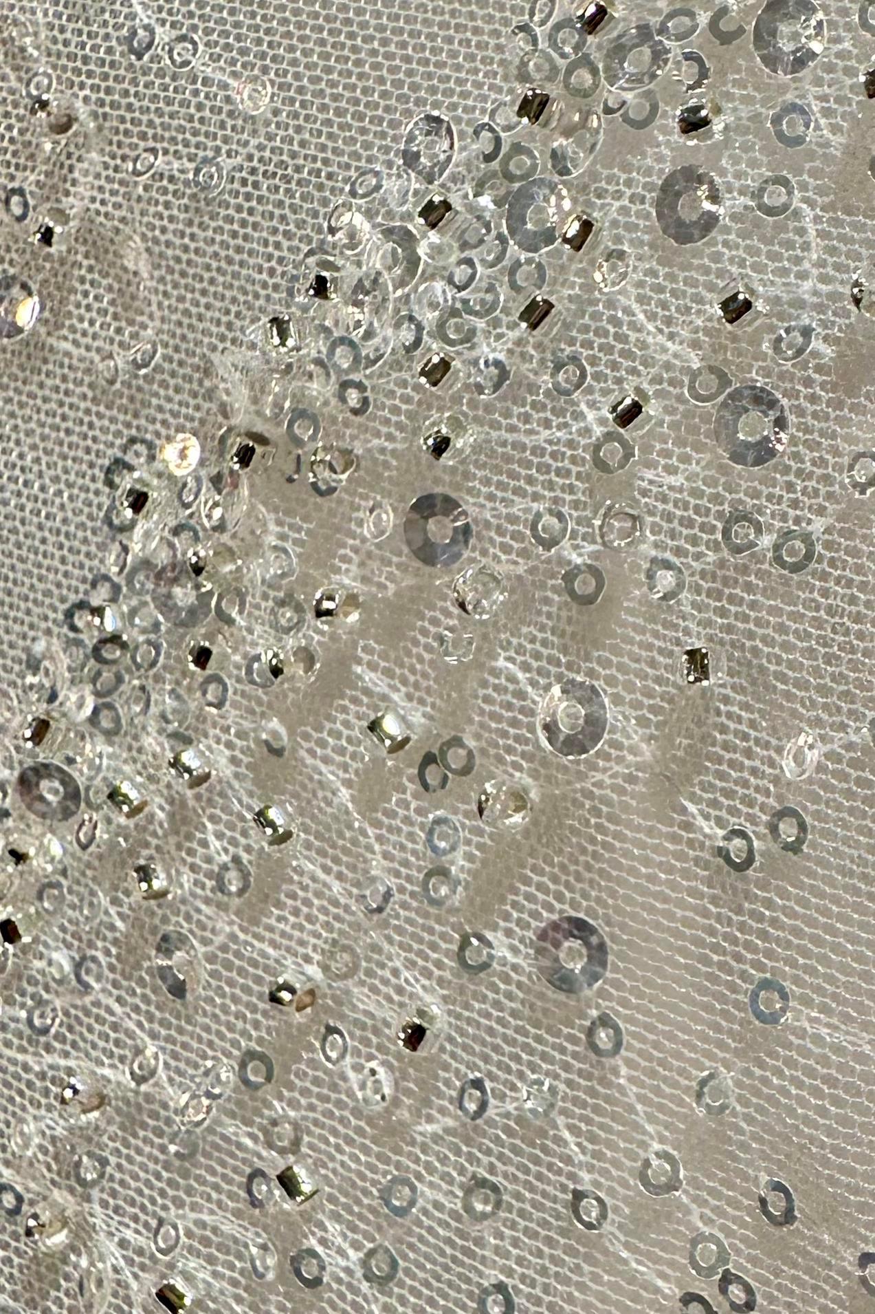 Rose Kasnak İşlemeli Özel Tasarım Uzun Duvak | Mediha Cambaz Gelinlik ...